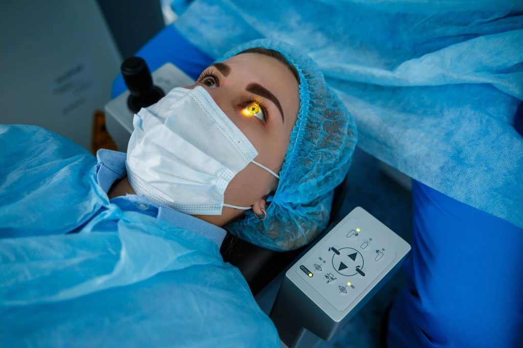 What’s the Difference Between LASIK and LasikPlus? | OOMC